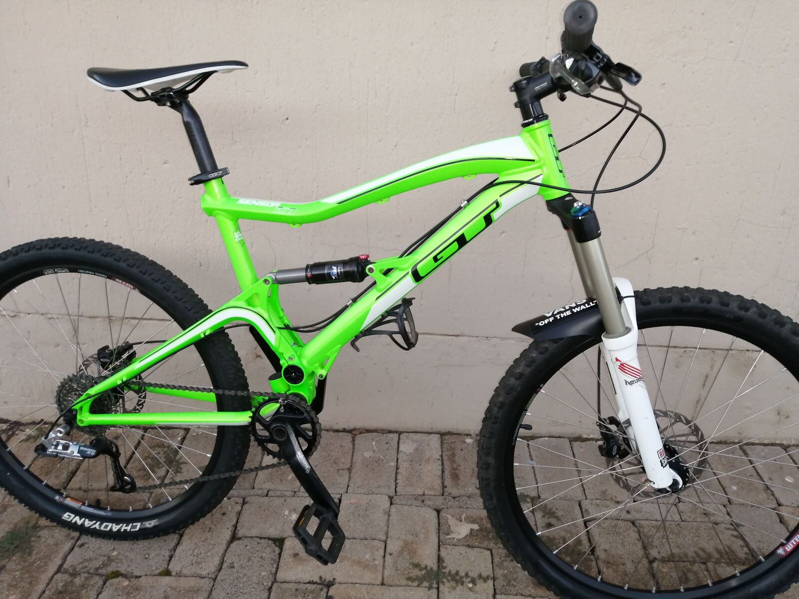 GT SENSOR 2.0 26ER | Dual Suspension Mountain Bikes | Bike Hub