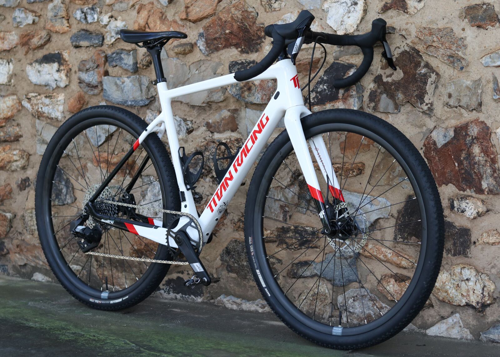 Titan Racing Switch Carbon PRO (M) | Gravel Bikes | Bike Hub