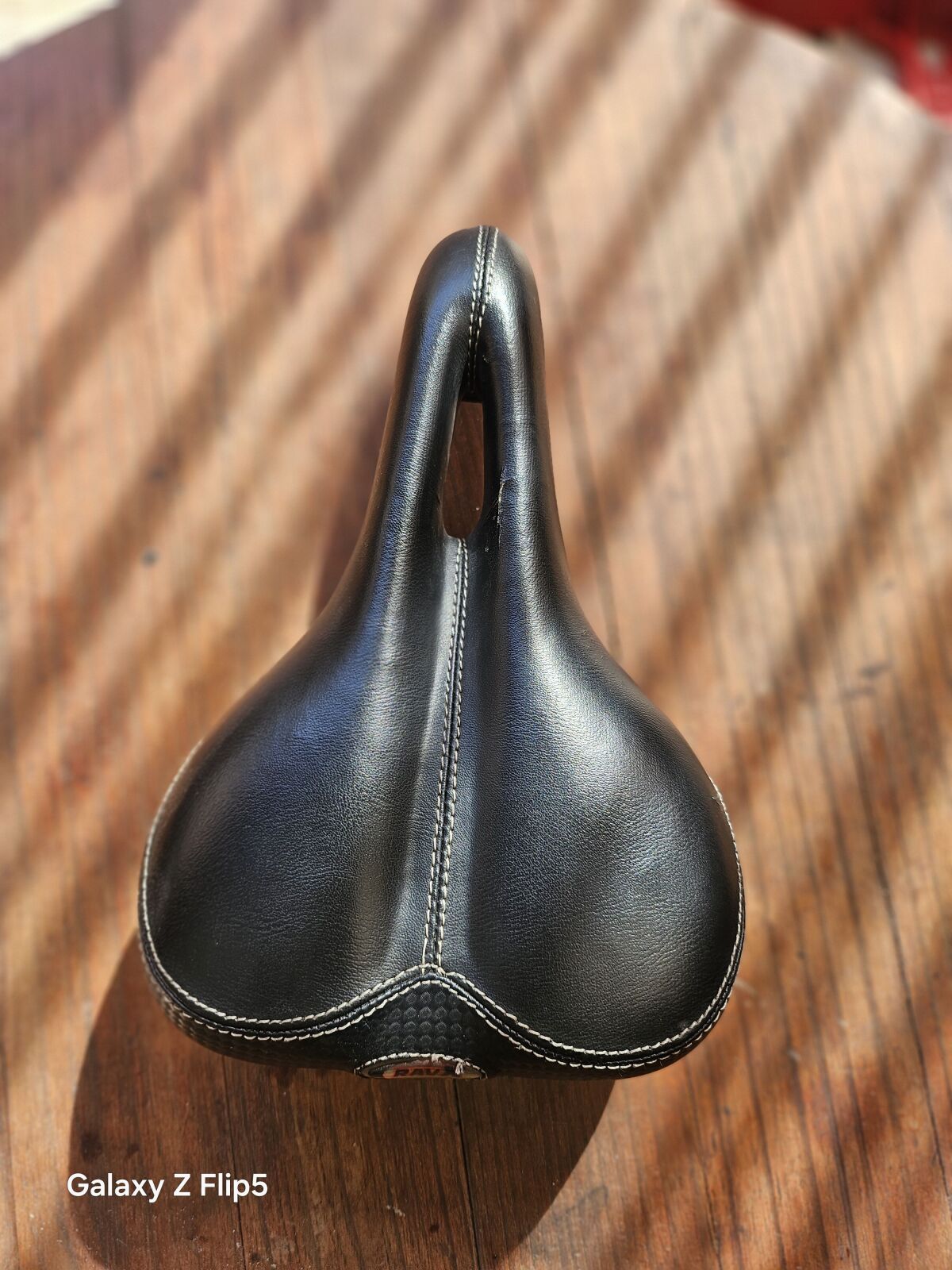 RavX saddle | Saddles | Bike Hub