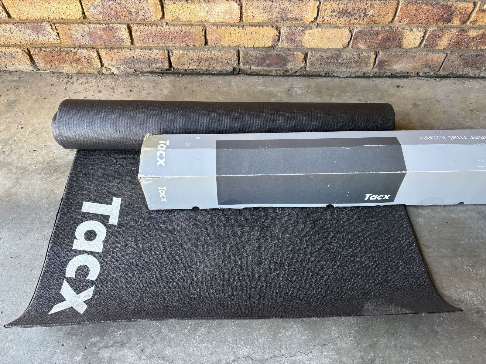 Tacx Rollable Indoor Training Mat - In Box! | Indoor Trainers ...