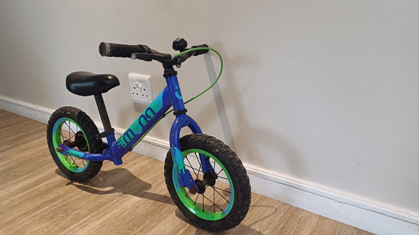 Muna Boys Mini 12 Balance Bike | Kids Bikes | Bike Hub