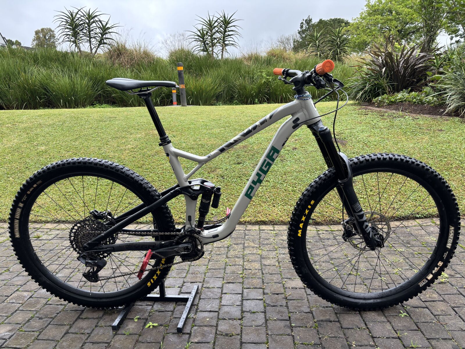 Pyga slakline | Dual Suspension Mountain Bikes | Bike Hub