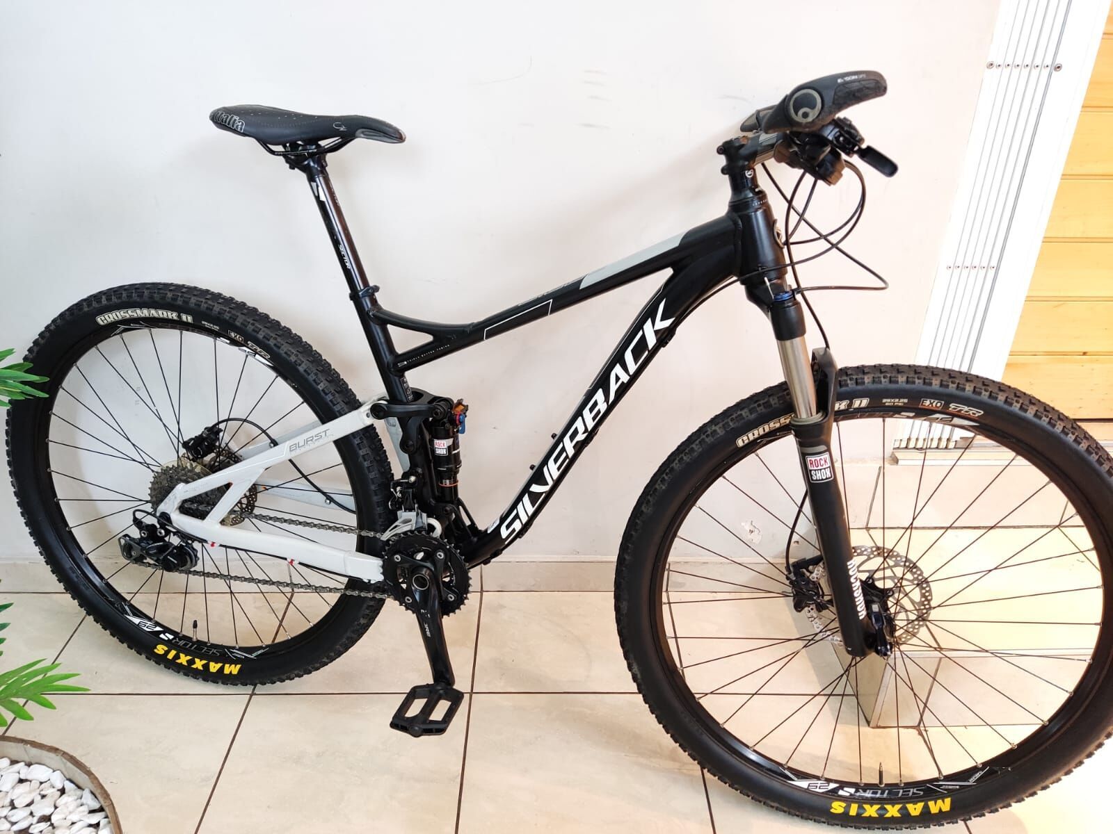 SILVERBACK SIDO | Dual Suspension Mountain Bikes | Bike Hub