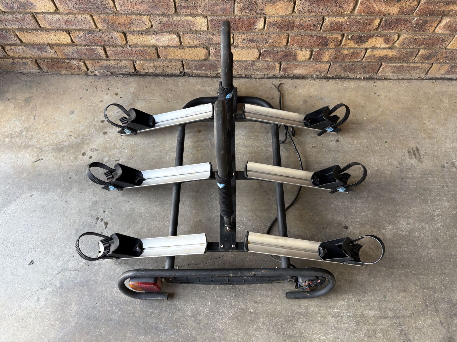 3 Bike carrier - Tow bar | Bike Racks | Bike Hub