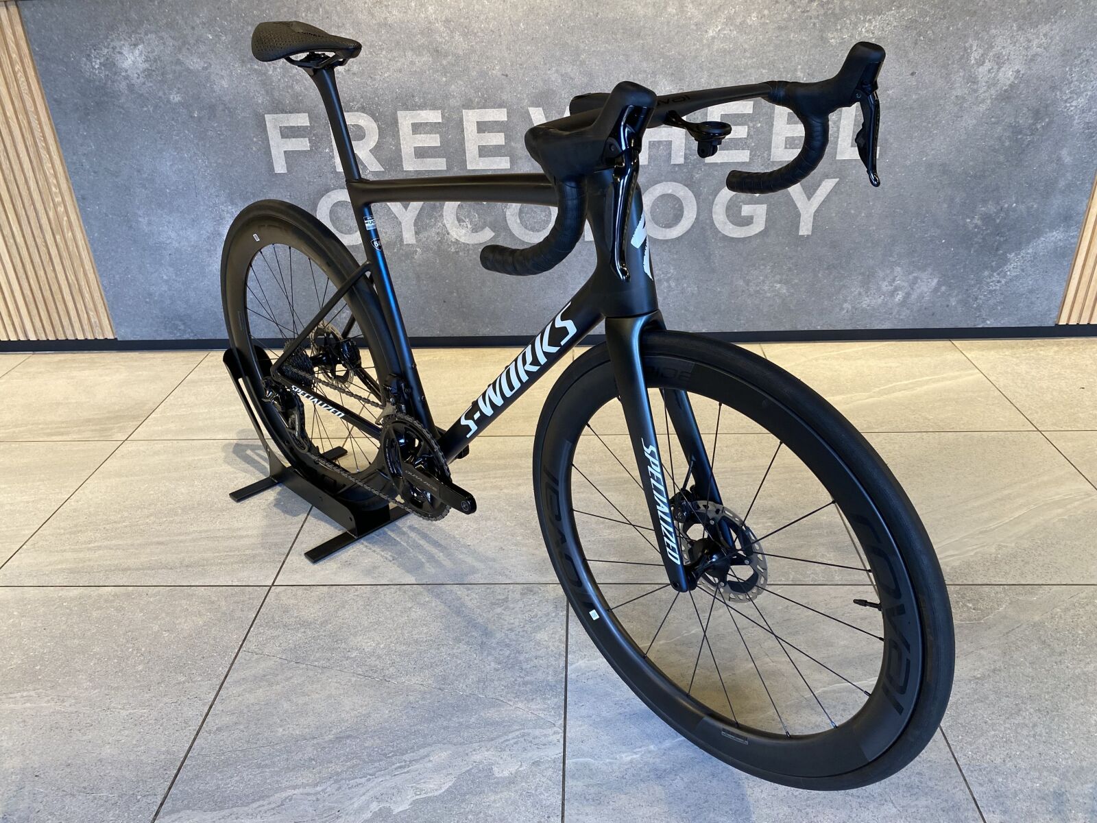 Specialized S-Works Tarmac SL8 - 58 | Road Bikes | Bike Hub