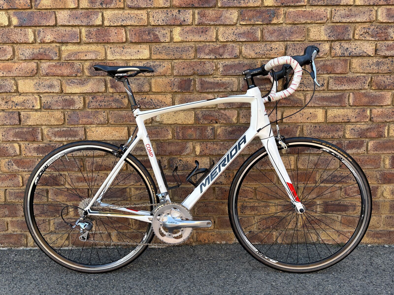 Merida Ride 93 Carbon Fibre Road bike | Road Bikes | Bike Hub