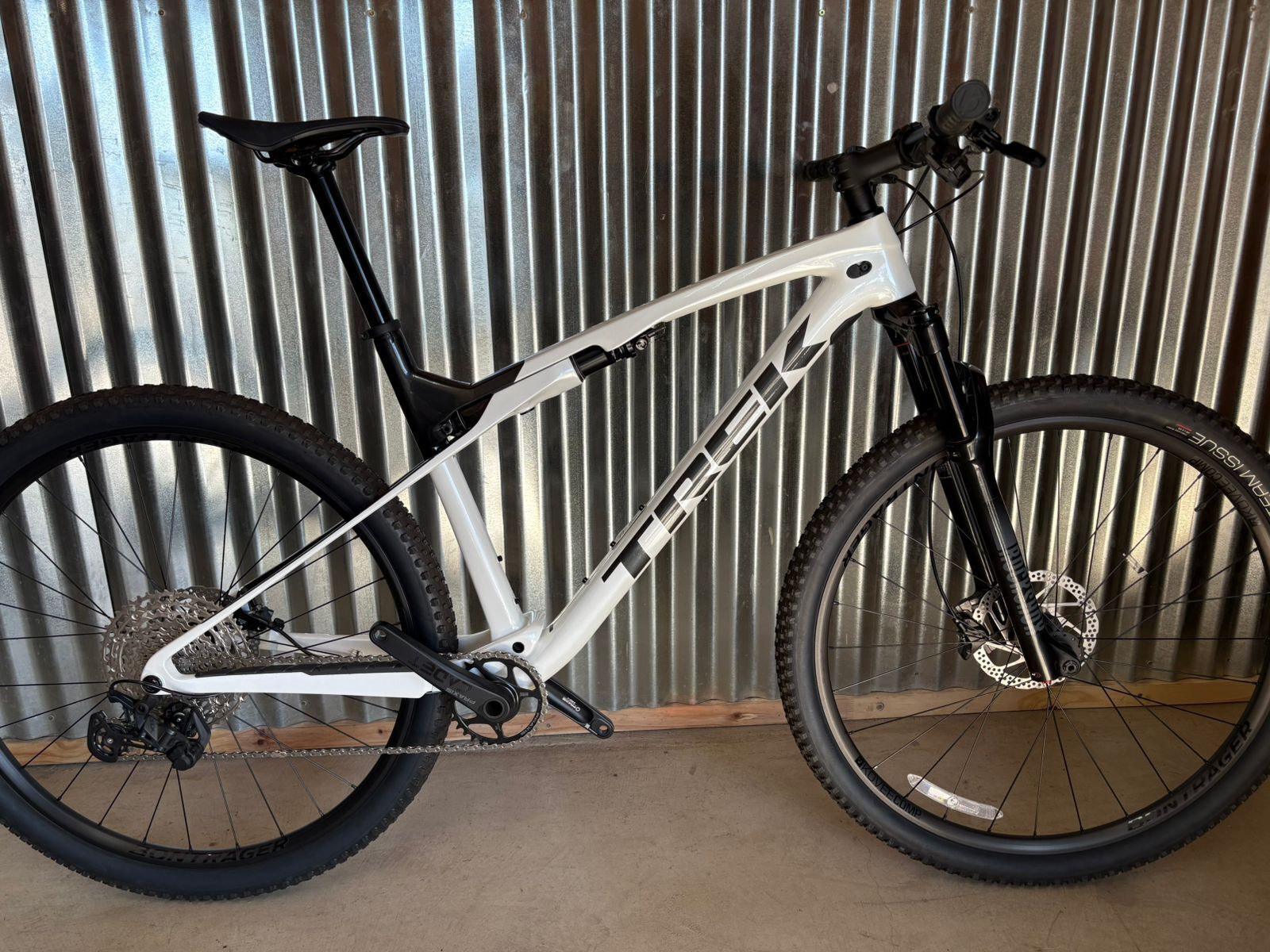 TREK Supercaliber 9.6 FOR SALE | Dual Suspension Mountain Bikes | Bike Hub