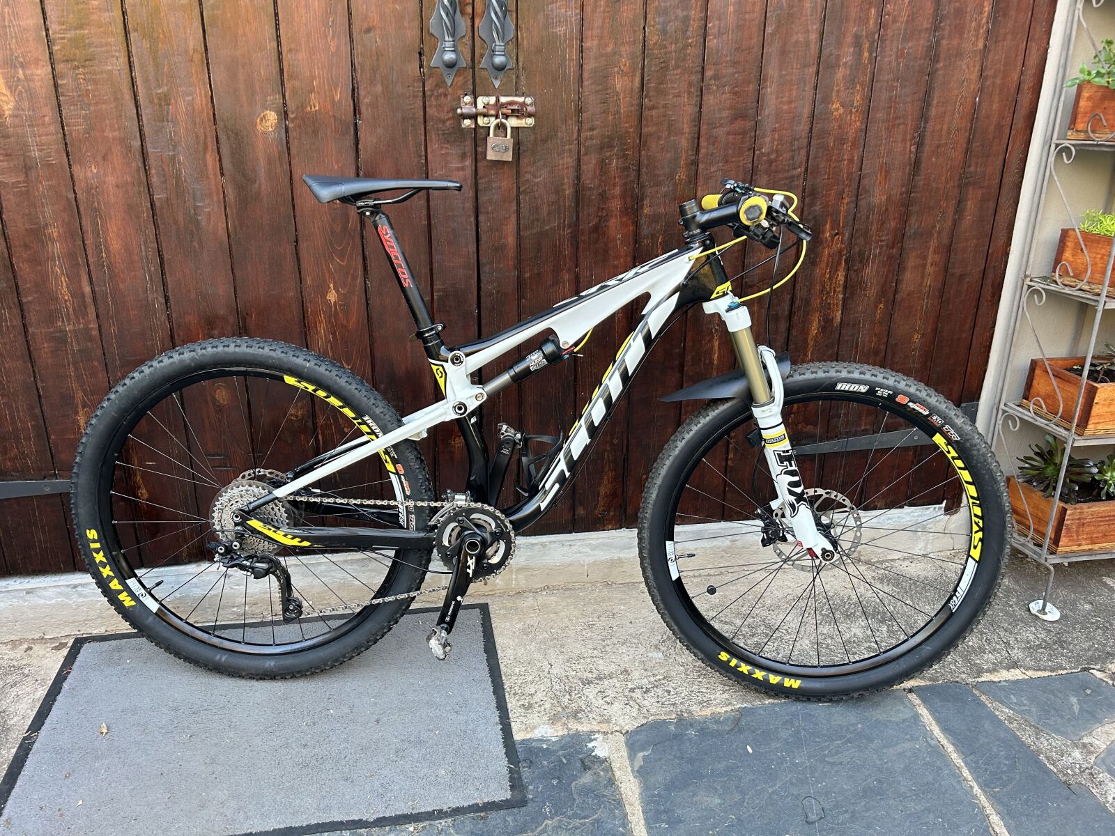 Scott Spark 720 | Dual Suspension Mountain Bikes | Bike Hub