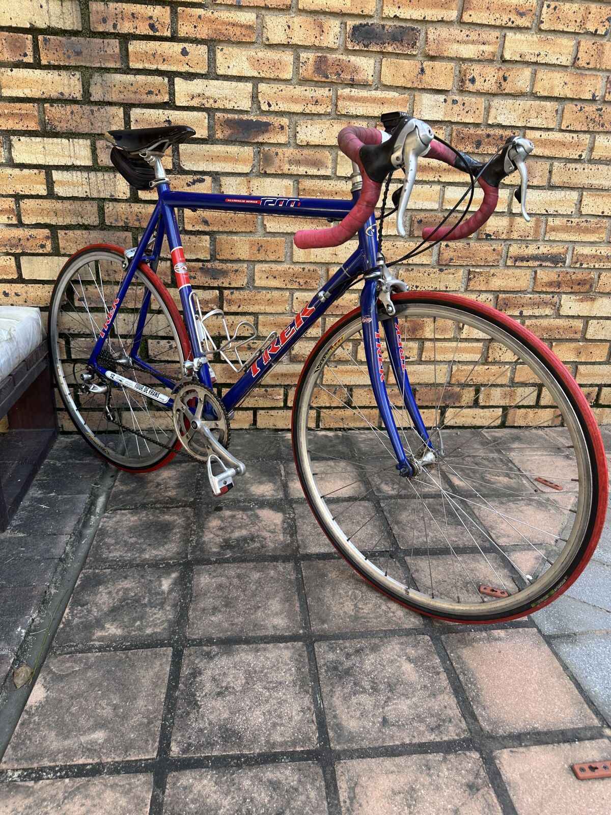 Trek 1200 2x8 speed 60cm XL frame | Road Bikes | Bike Hub