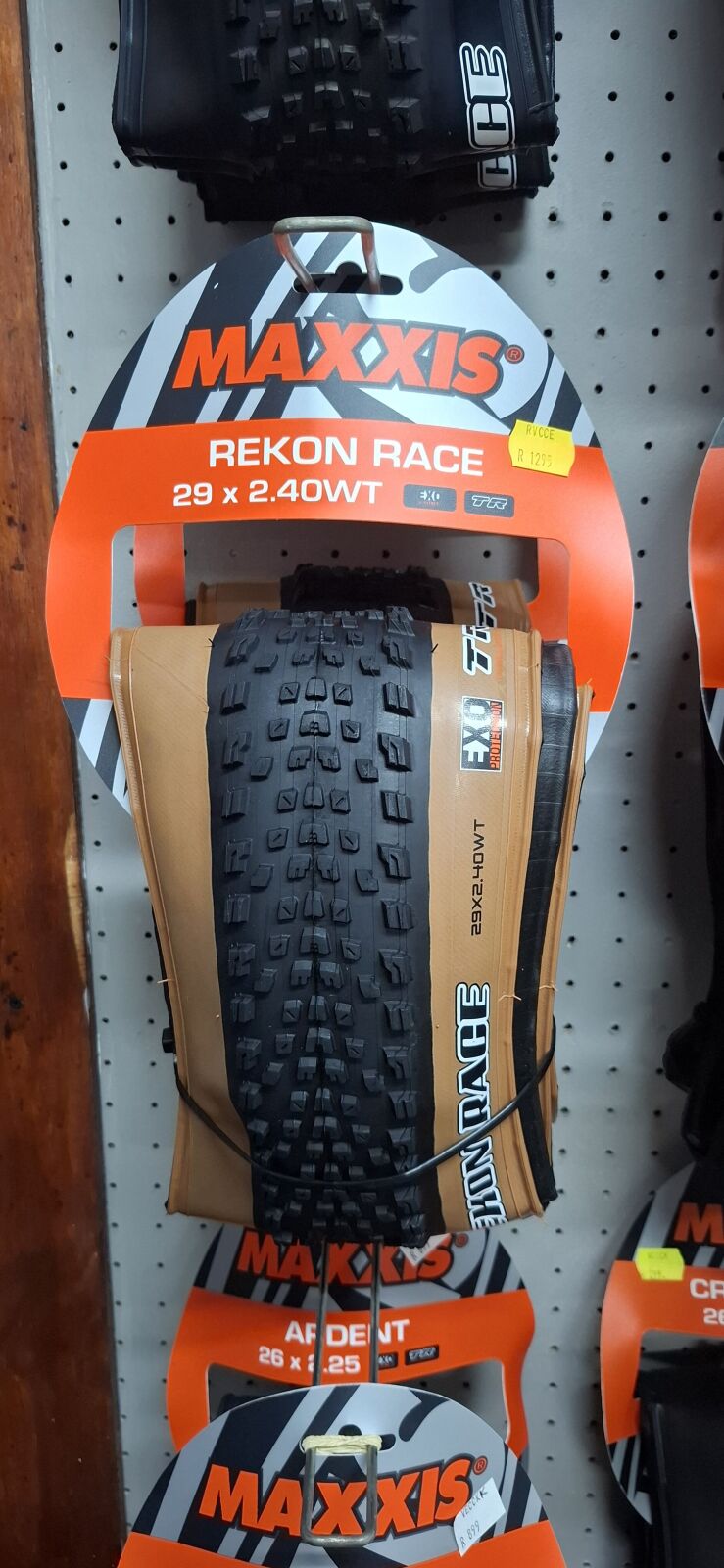 Maxxis tyres | Mountain Bike Tyres | Bike Hub