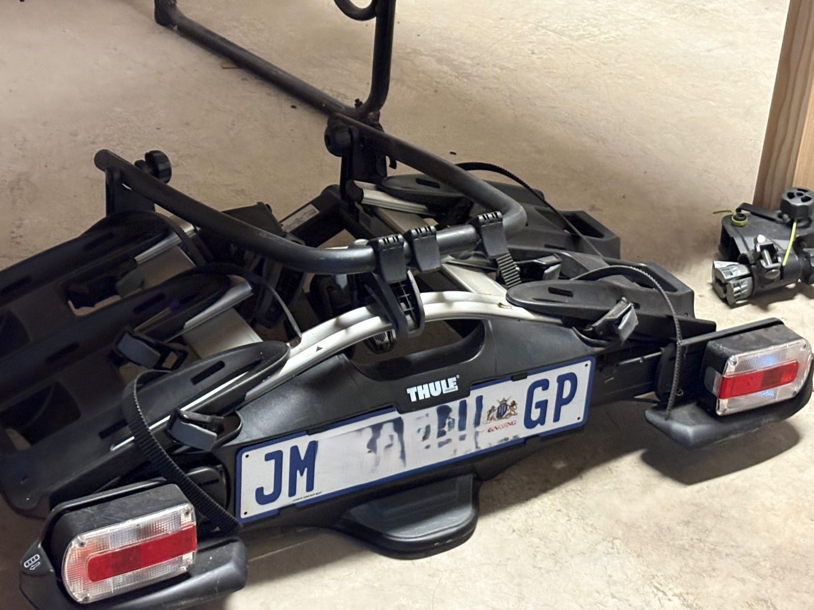 Thule Velocompact 927 3-x-bikes | Bike Racks | Bike Hub