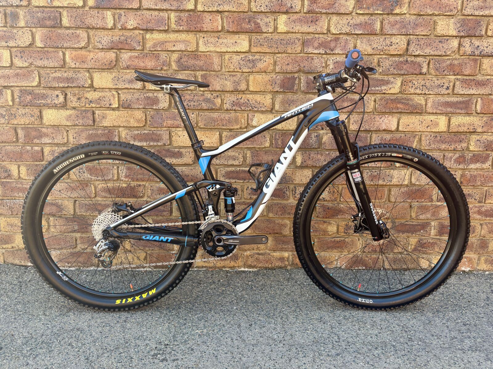 Giant Anthem Carbon Fibre Dual Suspension MTB | Dual Suspension Mountain Bikes | Bike Hub