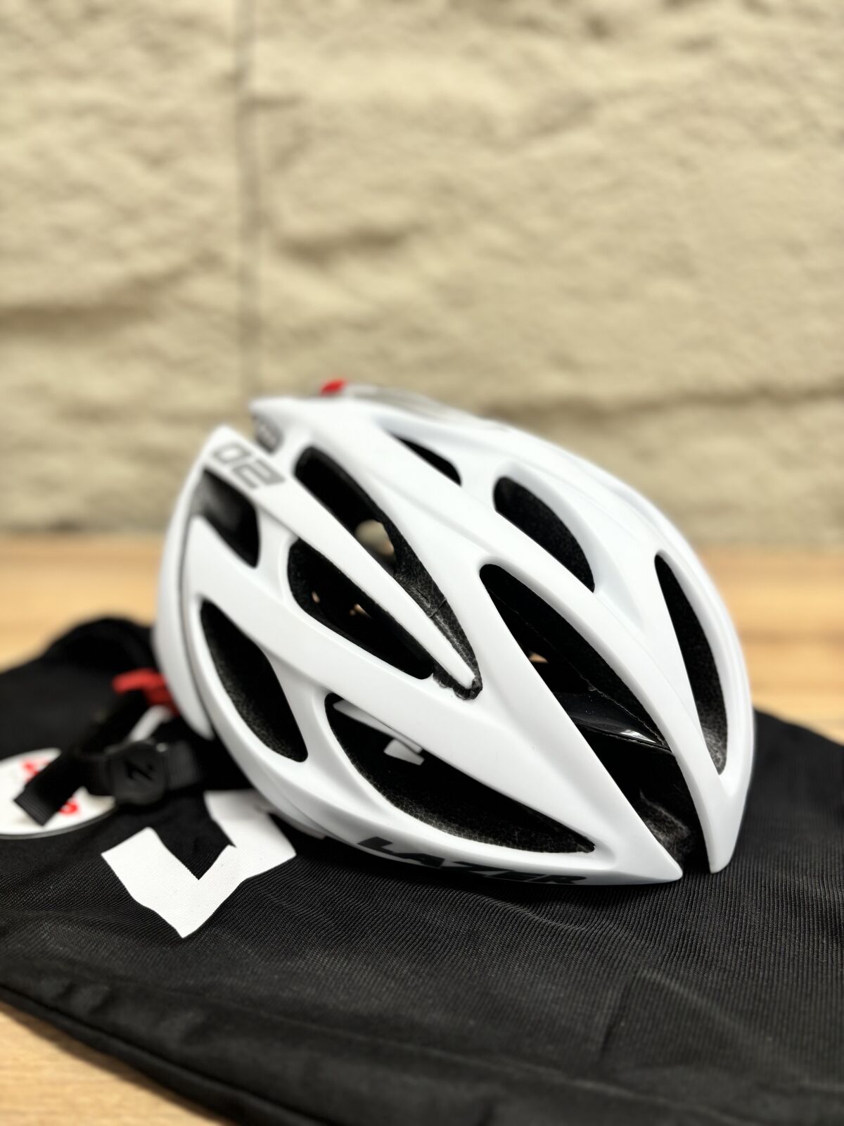 LAZER 20 / LZB-05 02 HELMET **NEW** (53/61) | Helmets | Bike Hub