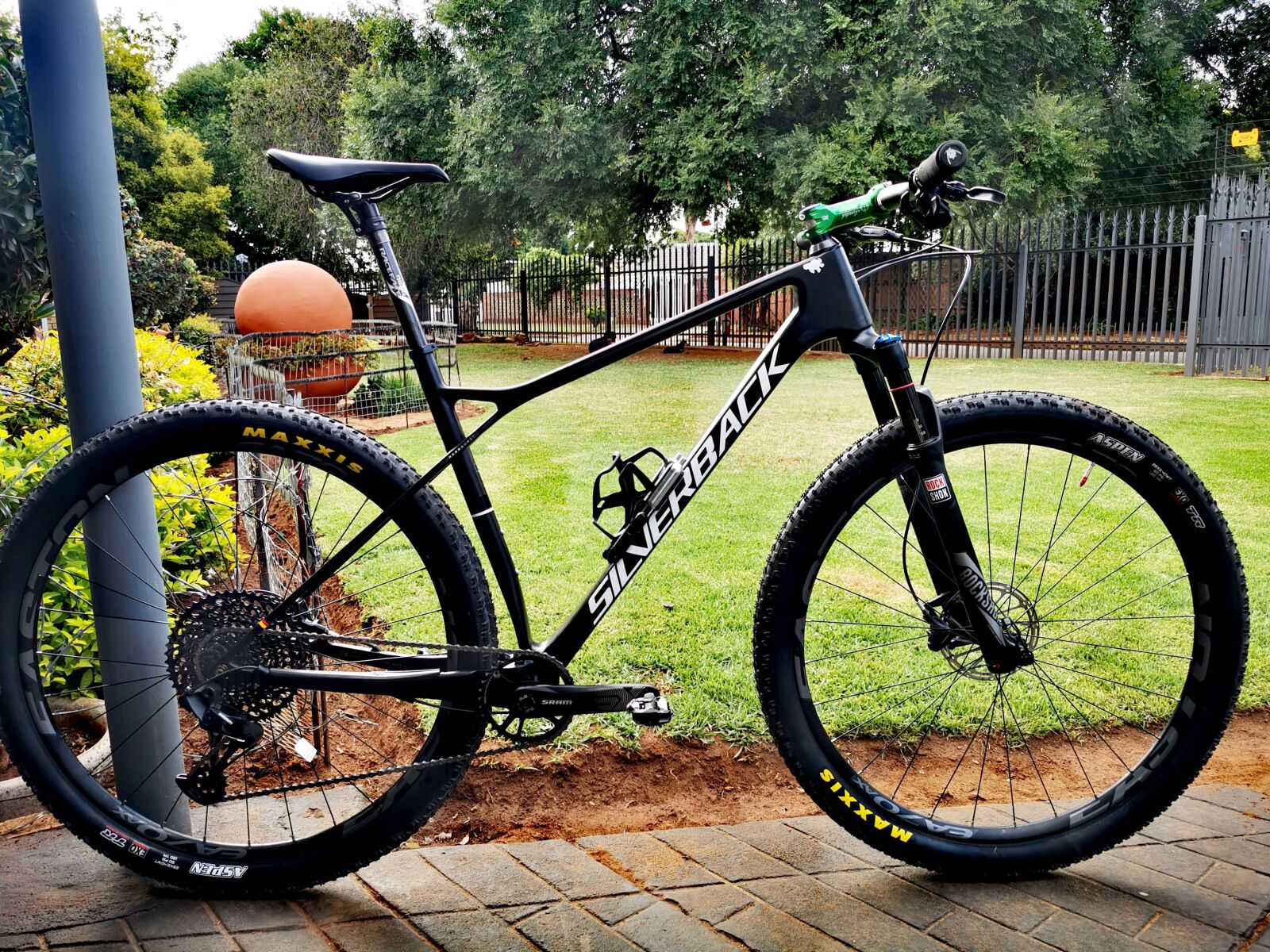 Silverback Superspeed 1.0 | Hardtail Mountain Bikes | Bike Hub