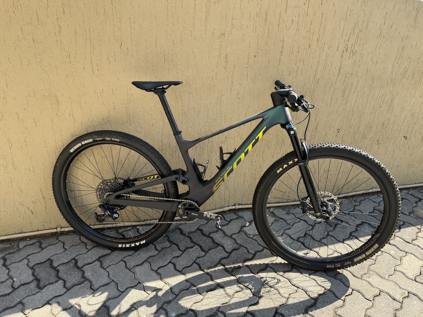 Scott Spark Comp | Dual Suspension Mountain Bikes | Bike Hub