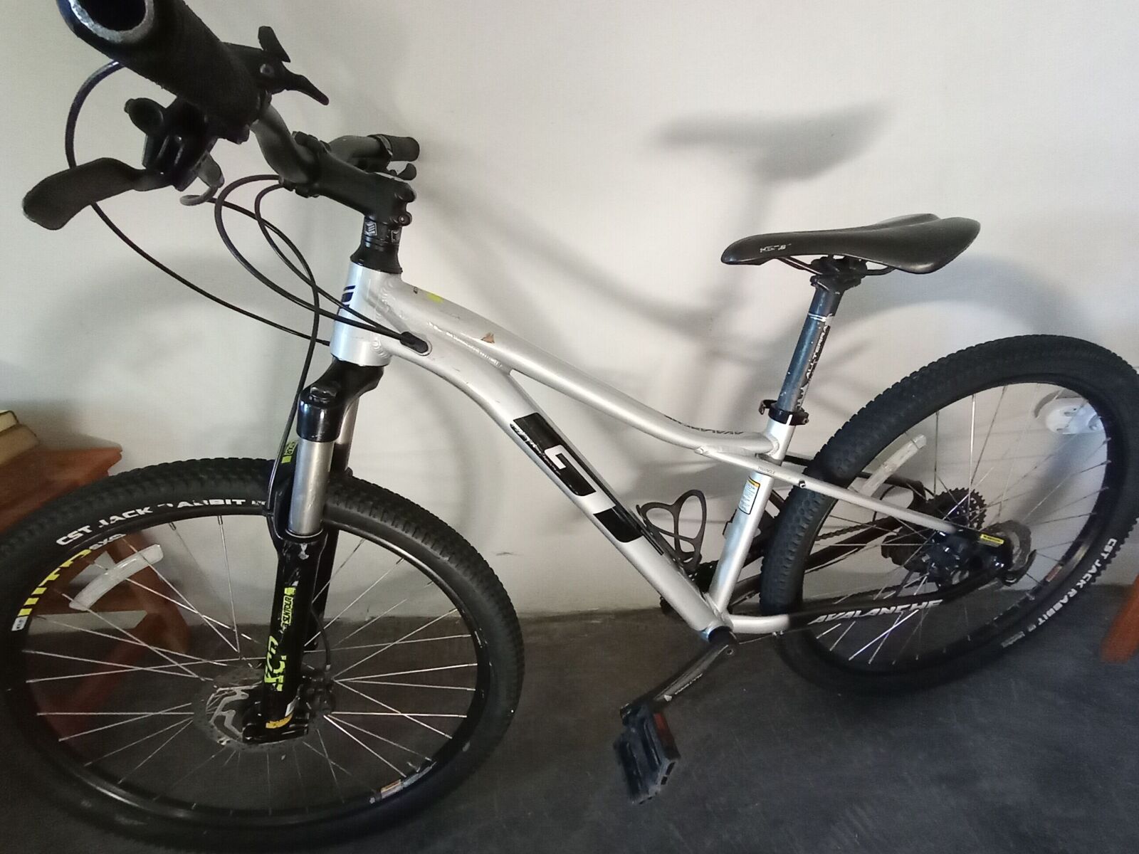 GT Avalanche comp XS disc | Hardtail Mountain Bikes | Bike Hub