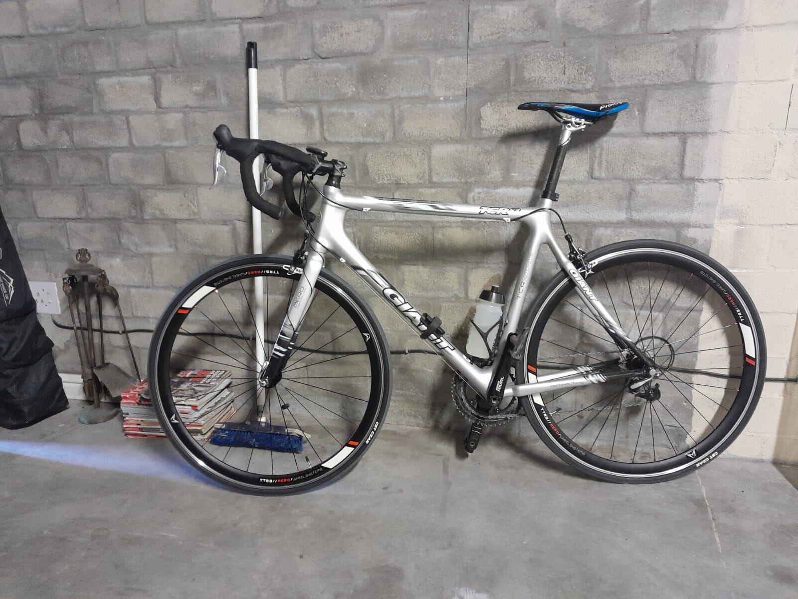 Giant TCR C2 Carbon for sale. | Road Bikes | Bike Hub