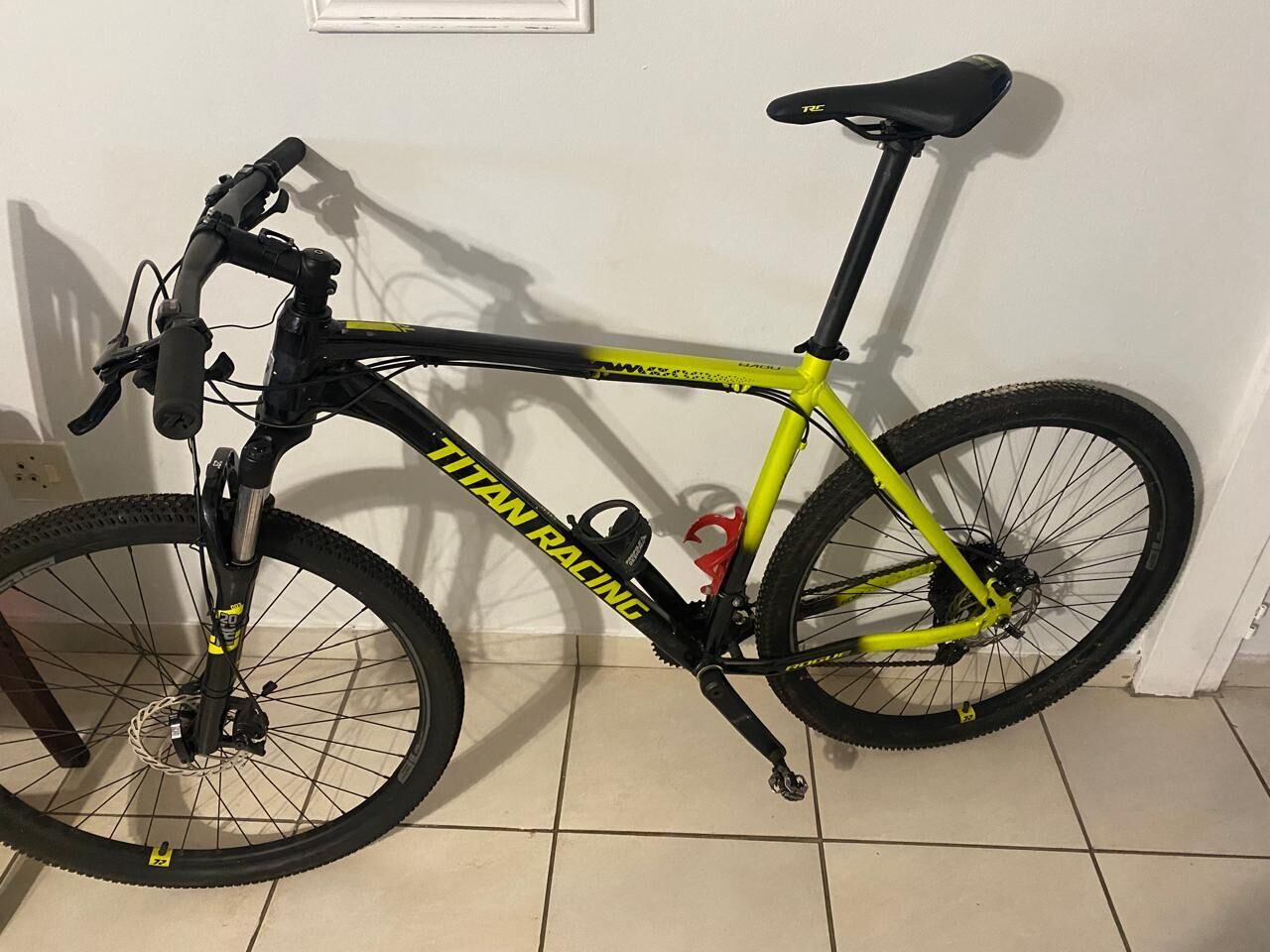 Titan Racing Rogue Nova Mountain Bike | Hardtail Mountain Bikes | Bike Hub