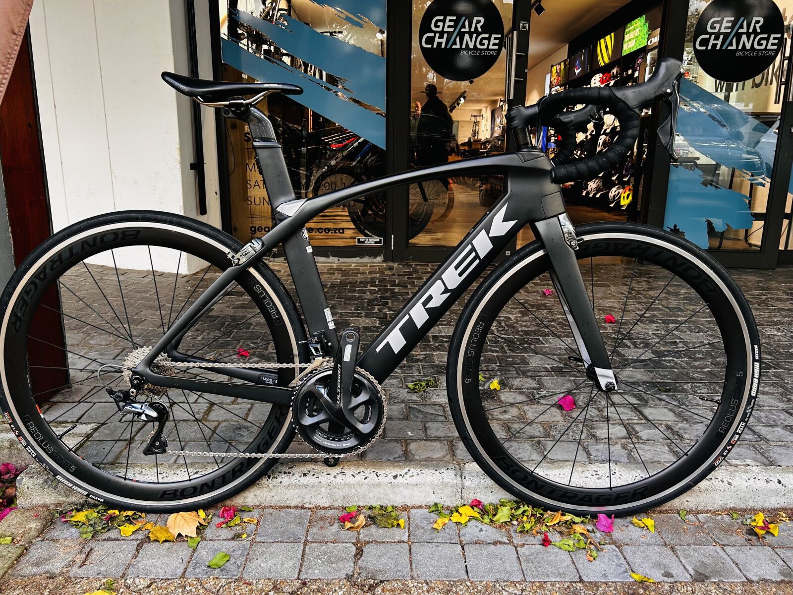 2018 | Aero Trek Madone 9.0 | Road Bikes | Bike Hub