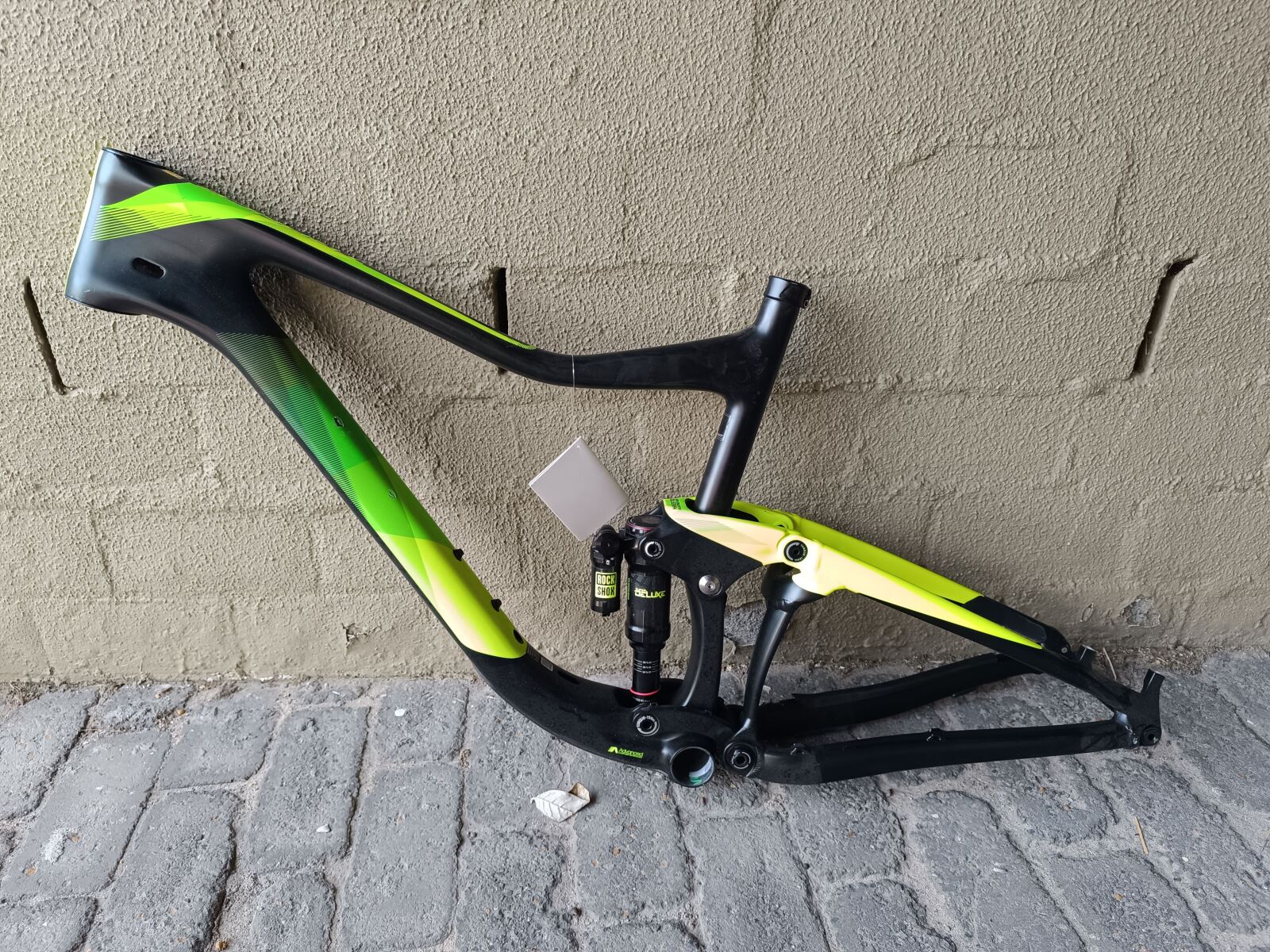 NEW Giant Trance Advanced 27.5" carbon frame | Dual Suspension Mountain ...