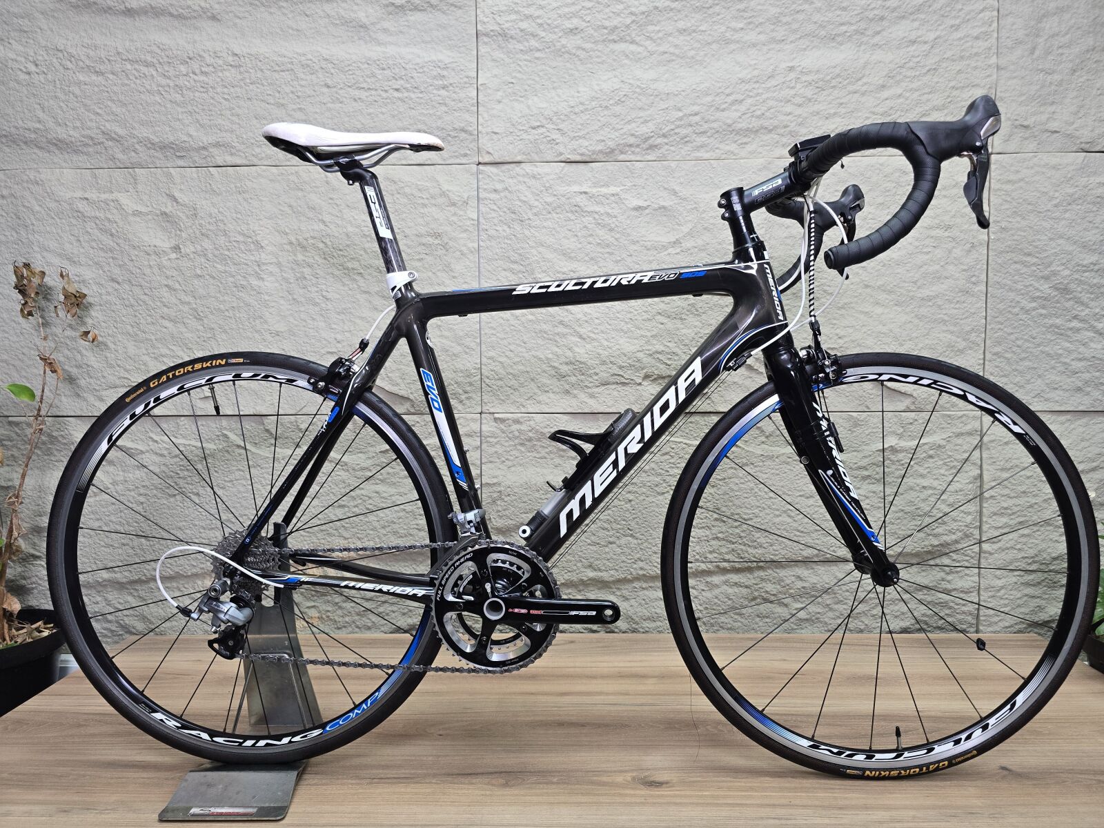 MERIDA SCULTURA EVO 904 (M/L) **Carbon-10SPD** | Road Bikes | Bike Hub