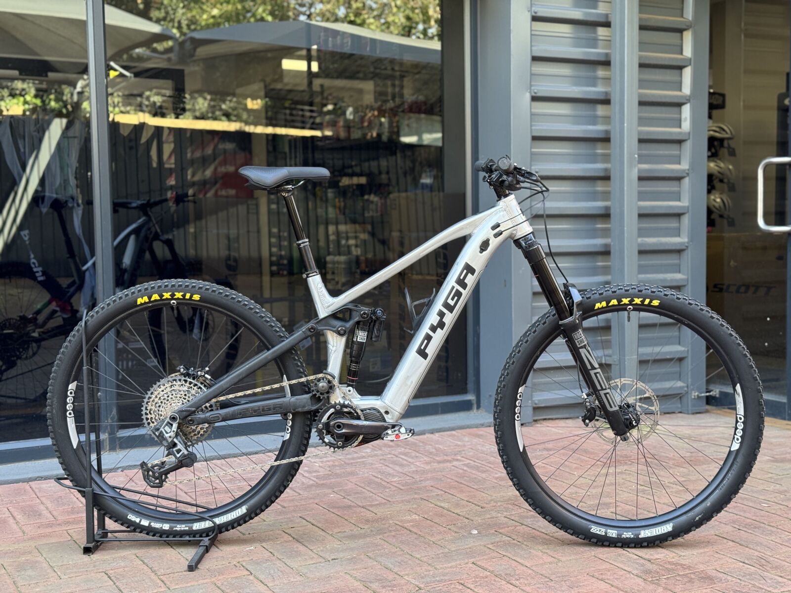 Pyga Evolve E-Bike (Medium) *AXS* | Dual Suspension Mountain E-Bikes ...