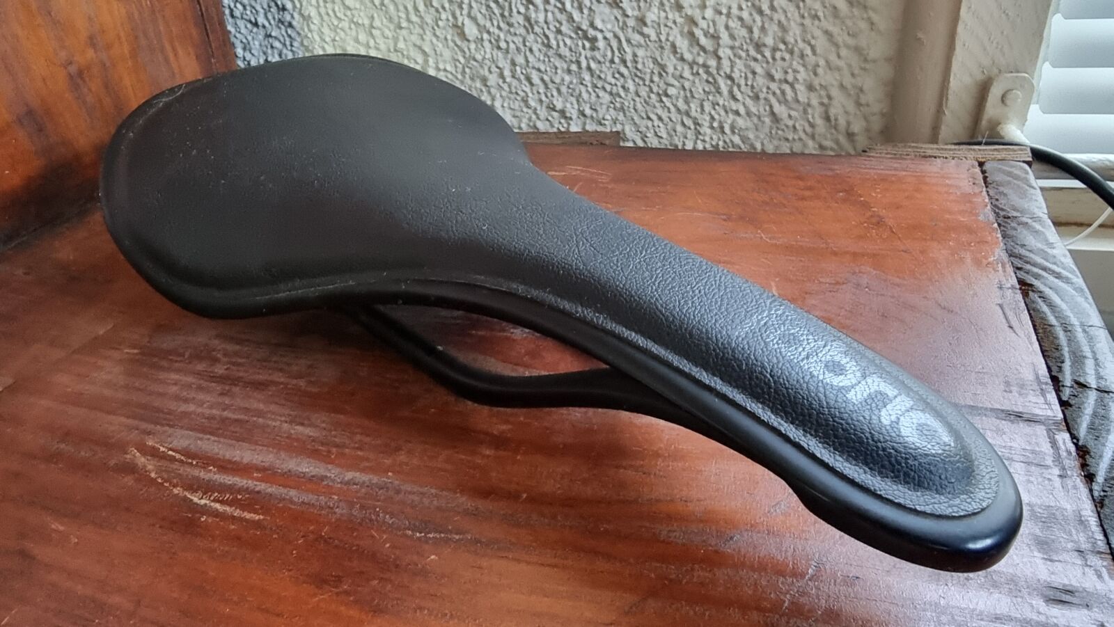 Fabric ALM Full Carbon 142mm seat | Saddles | Bike Hub