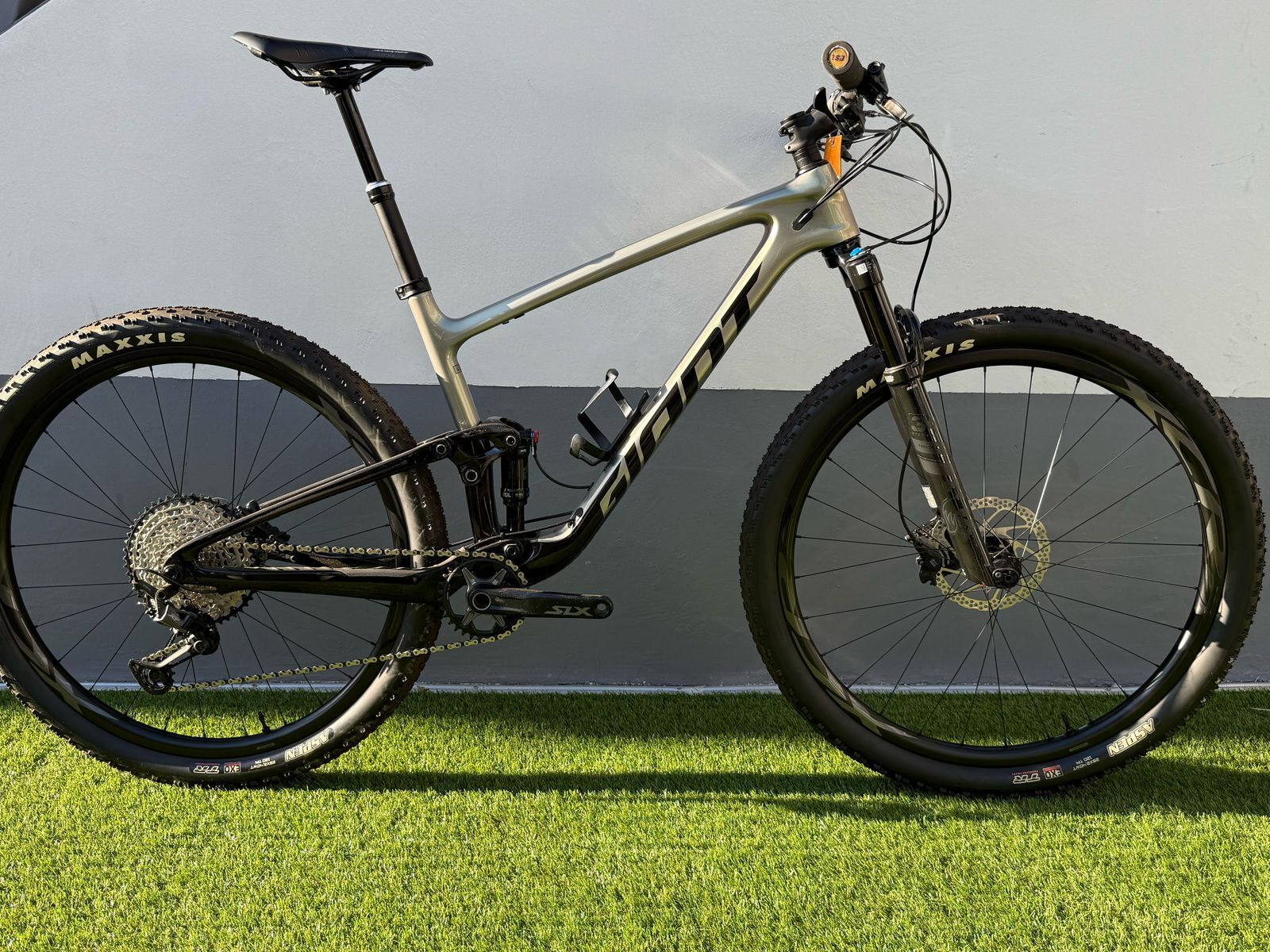 GIANT ANTHEM ADVANCE 2 | Dual Suspension Mountain Bikes | Bike Hub