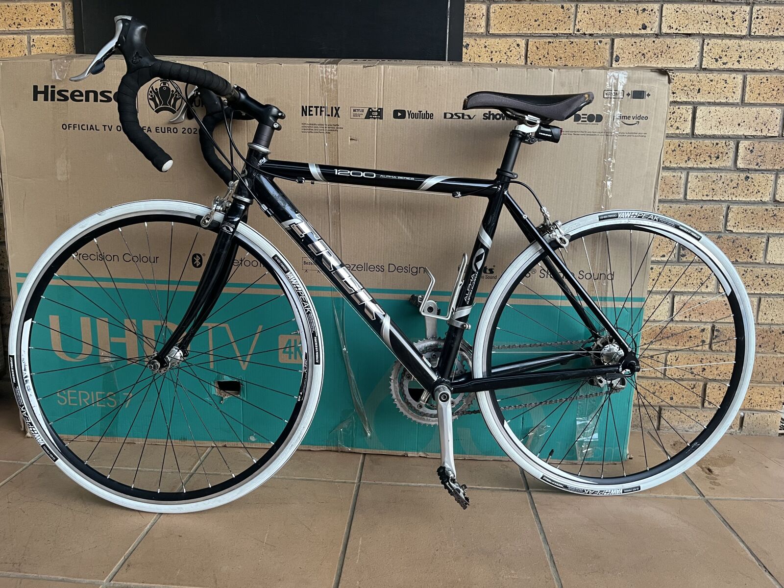 Trek 1200 series | Road Bikes | Bike Hub