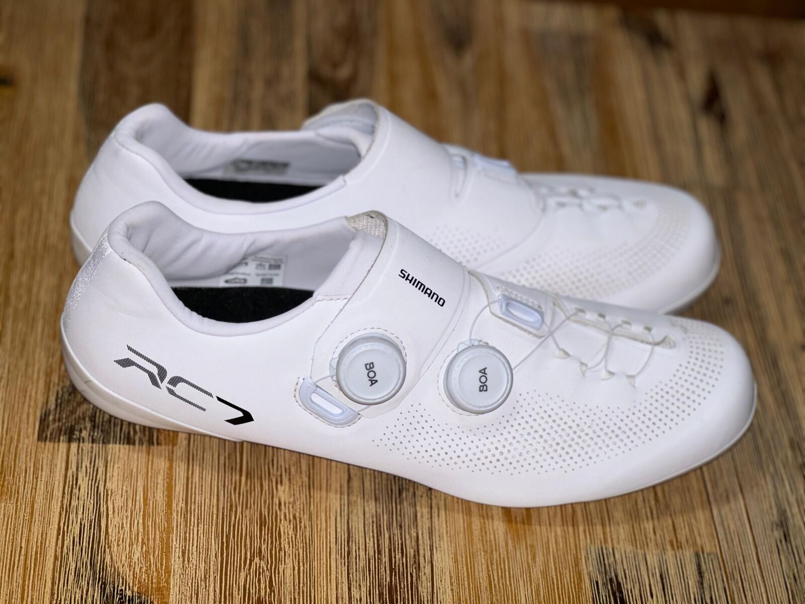 Shimano RC7 Carbon Road Shoes | Shoes | Bike Hub