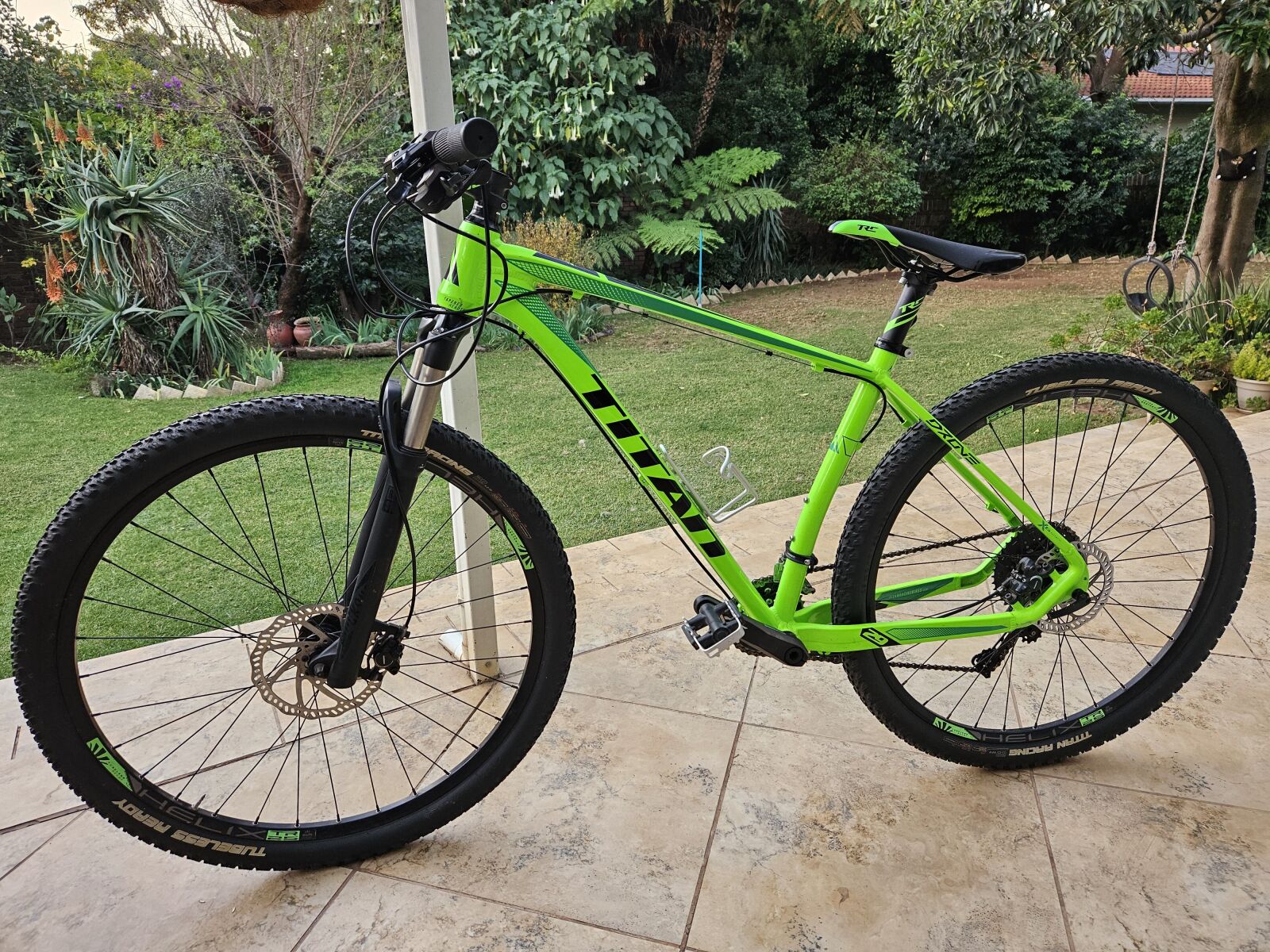 Titan Drone Elite 29er Medium Excellent Condition | Hardtail Mountain Bikes | Bike Hub
