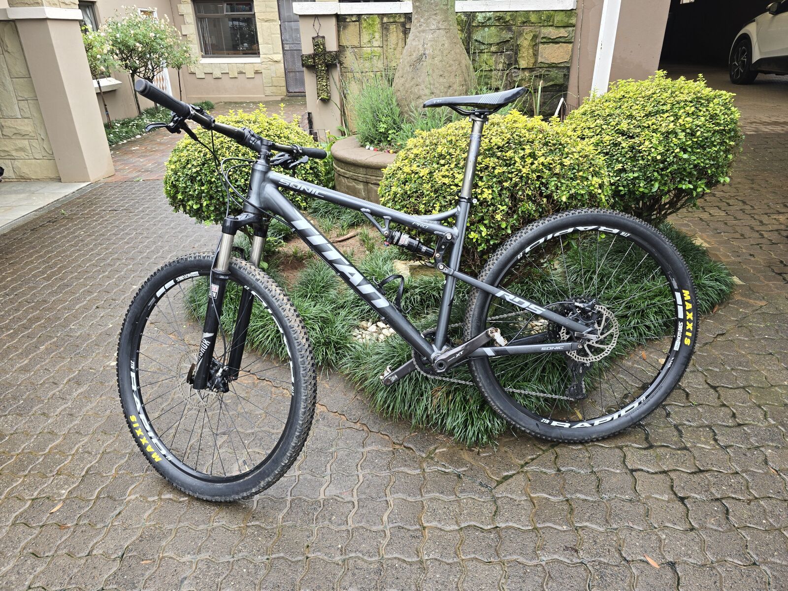 Titan sonic pro | Dual Suspension Mountain Bikes | Bike Hub