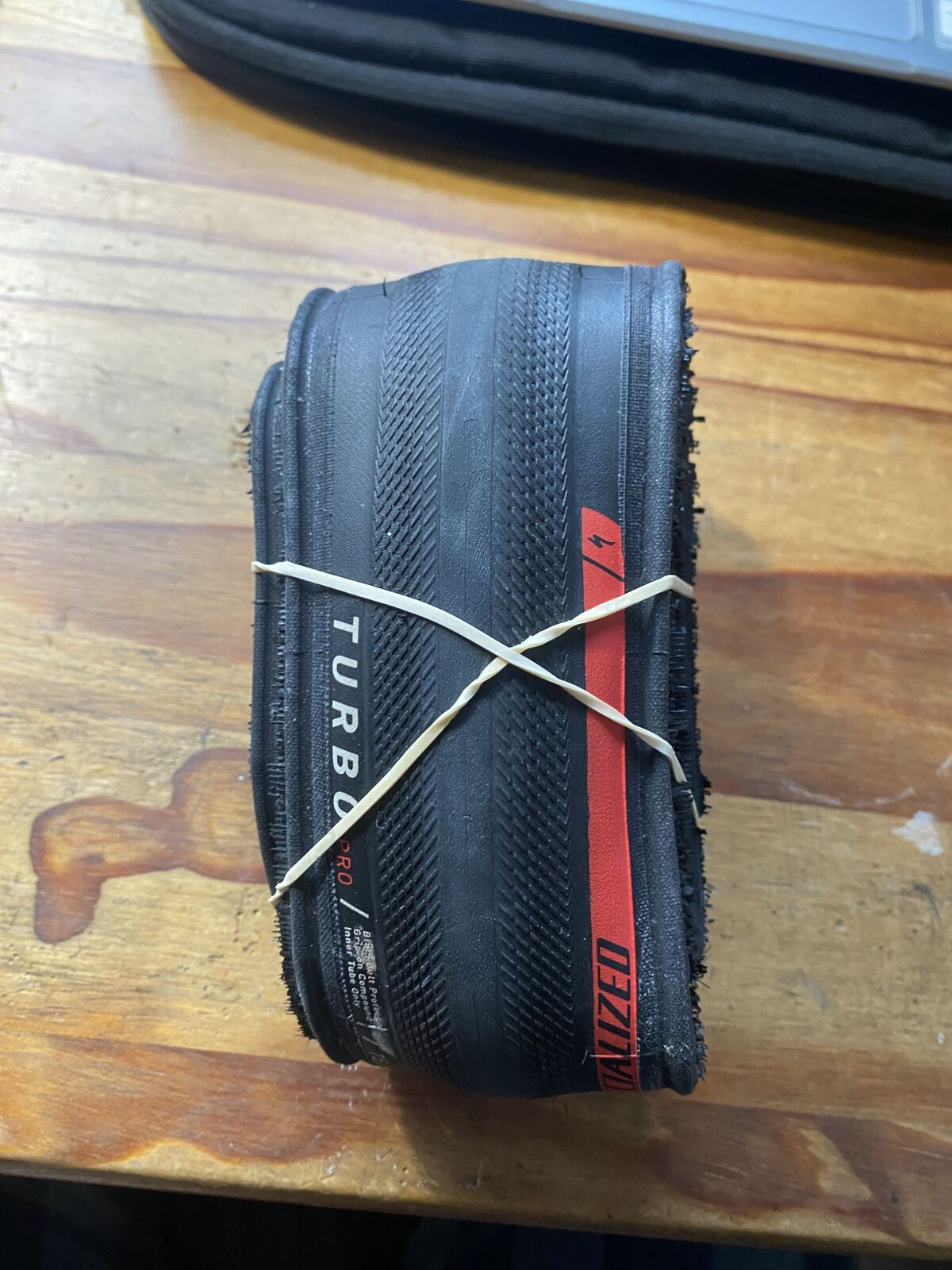 Specialized Turbo Pro | Road Bike Tyres | Bike Hub