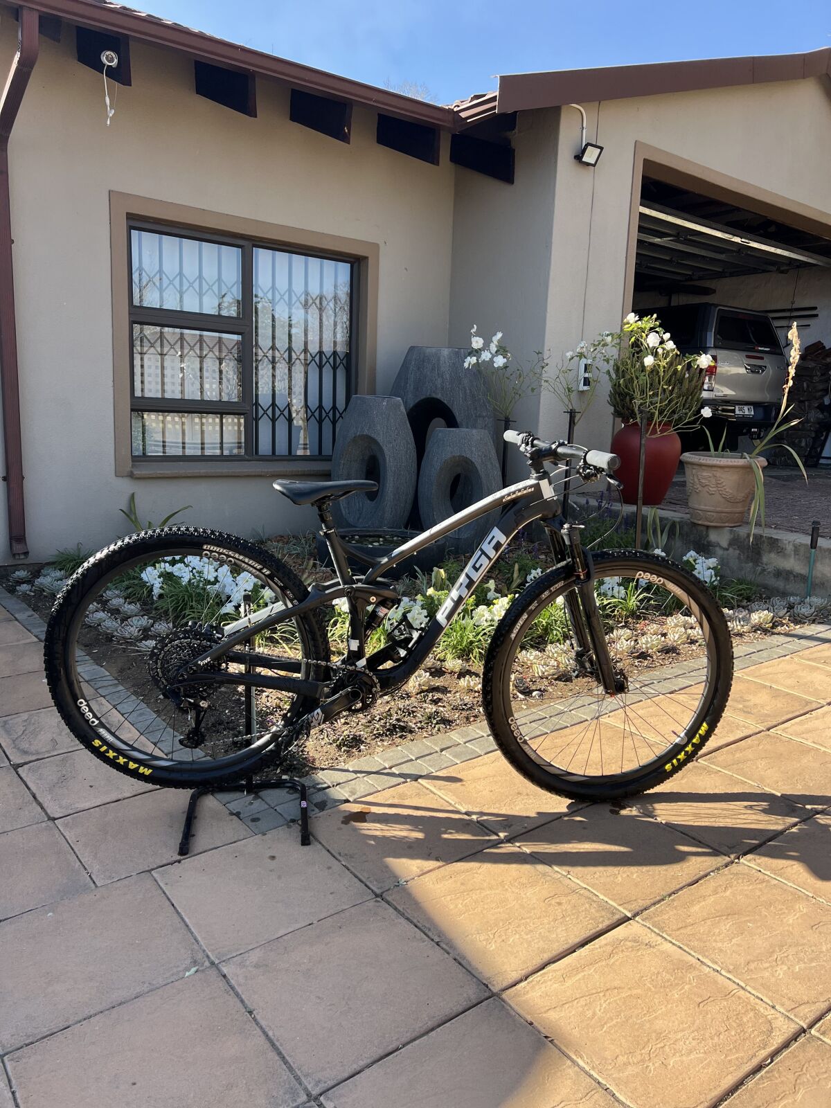 Pyga Stage | Dual Suspension Mountain Bikes | Bike Hub