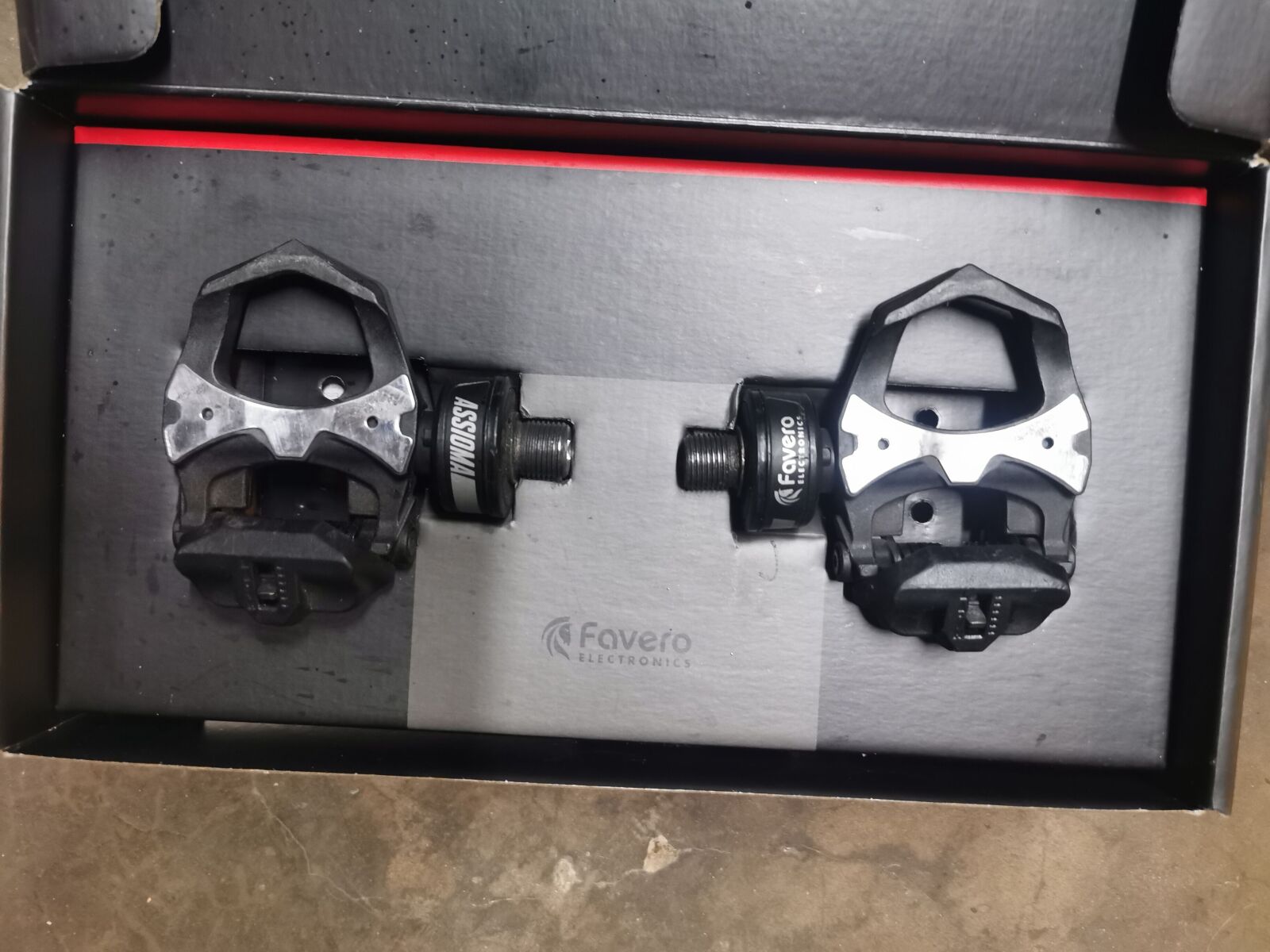 FAVERO Assioma Duo Power Meter Pedals | Power Meters | Bike Hub