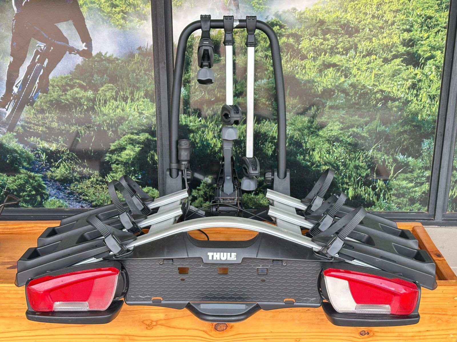 Thule VeloCompact 3 Bike - New shape | Bike Racks | Bike Hub