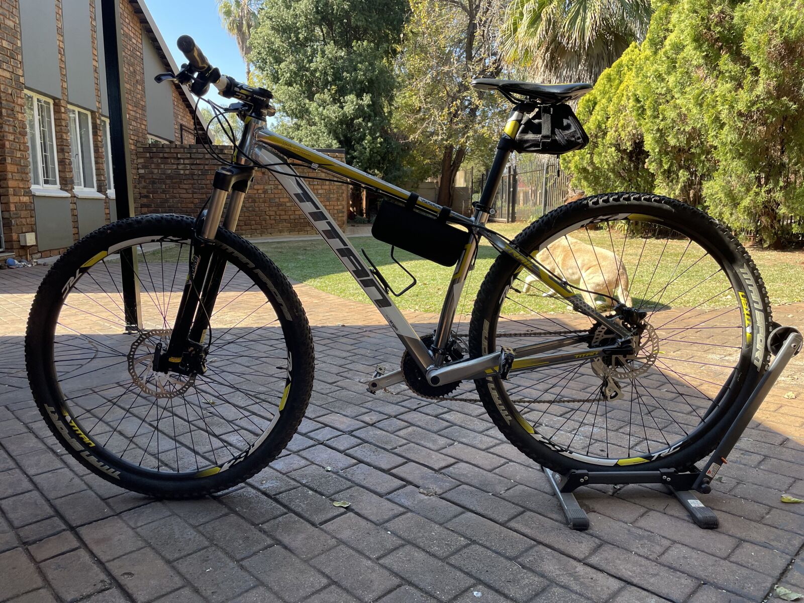 2014 Titan 29R Trail | Hardtail Mountain Bikes | Bike Hub