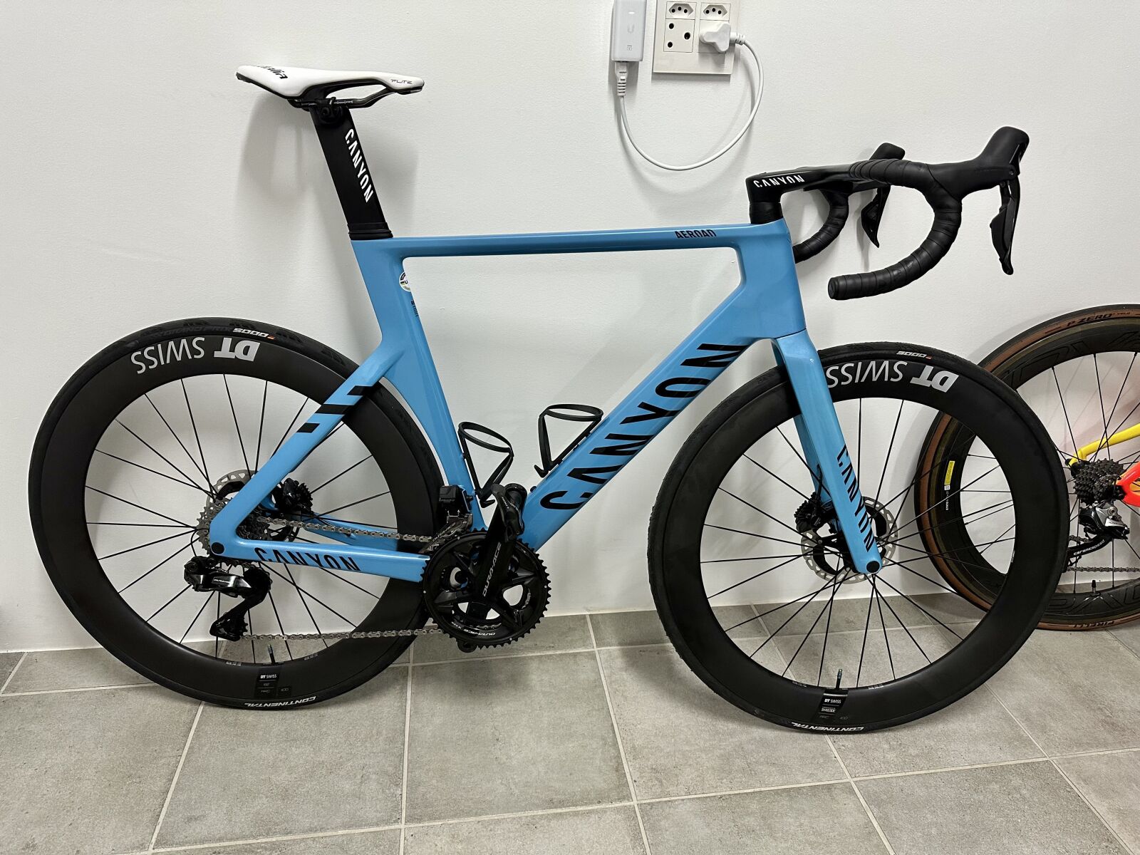 Canyon Aeroad CFR MVDP Special Editon | Road Bikes | Bike Hub