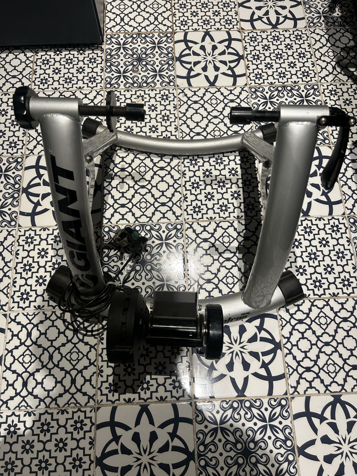 Giant Cyclotron Mag Trainer | Indoor Trainers & Accessories | Bike Hub
