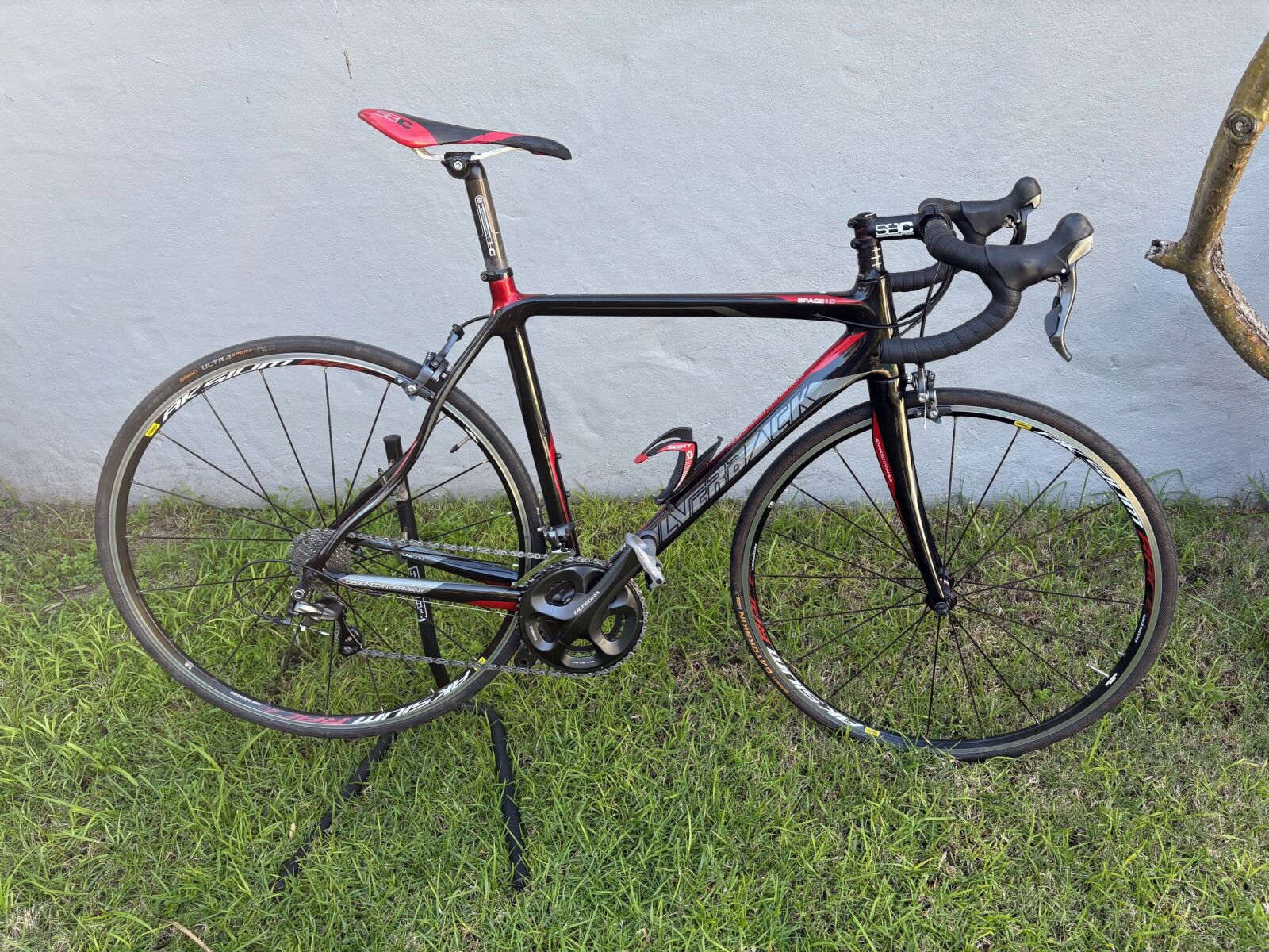 Silverback Space 1.0 Carbon | Road Bikes | Bike Hub