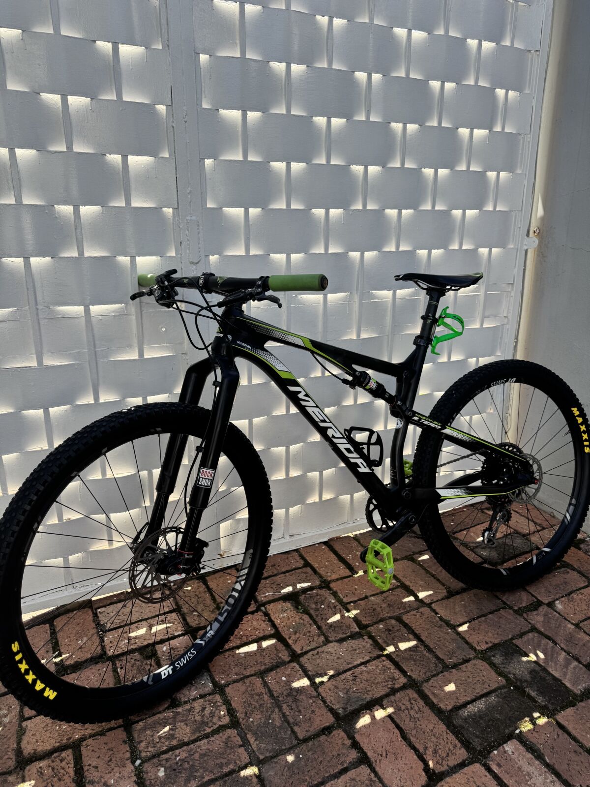 Merida Ninety Six 9 Team Carbon | Dual Suspension Mountain Bikes | Bike Hub