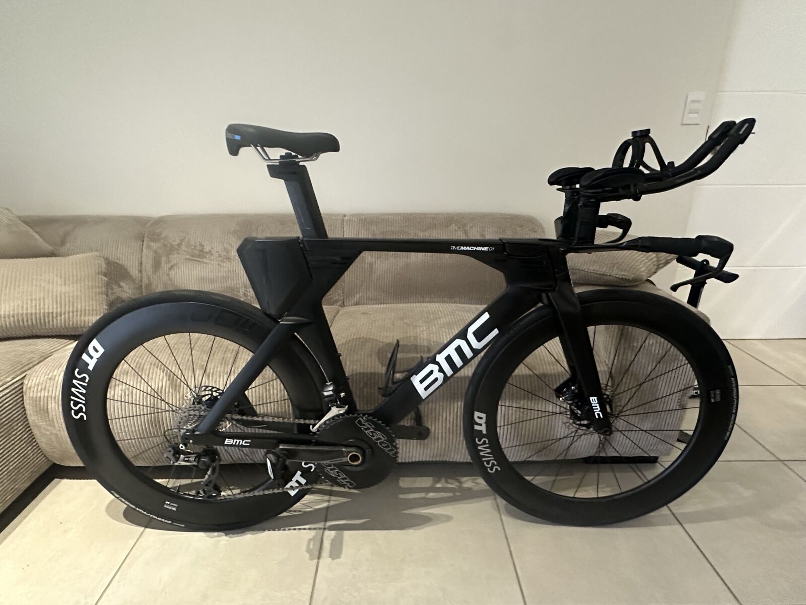 BMC Timemachine Disc 01 | Triathlon & Time Trial Bikes | Bike Hub