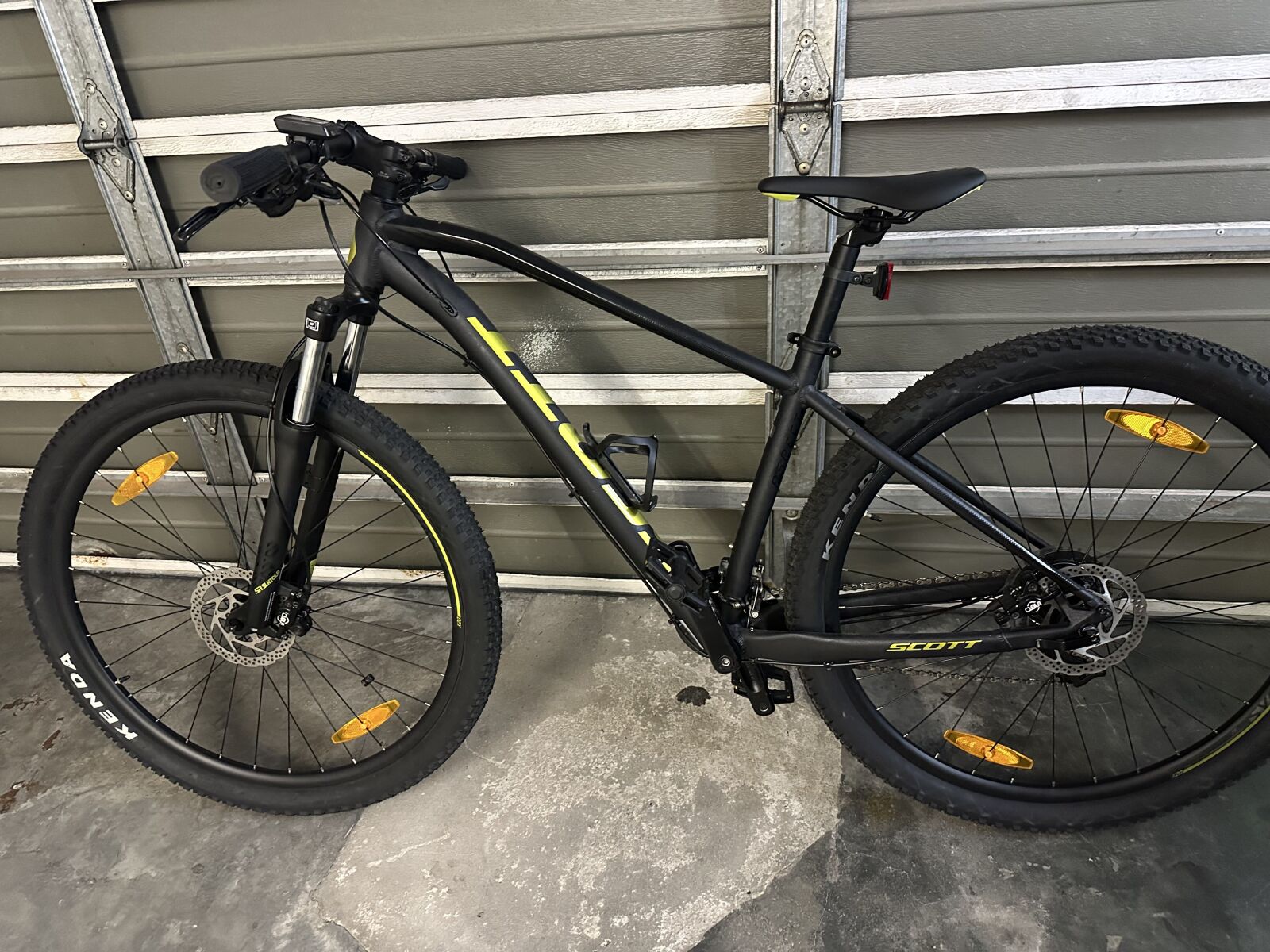 Black scott M 29er | Hardtail Mountain Bikes | Bike Hub
