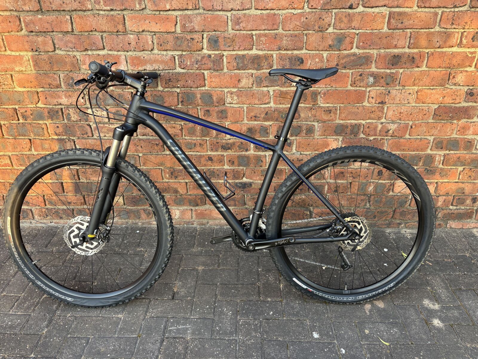 2022 Specialized Rockhopper Large | Hardtail Mountain Bikes | Bike Hub