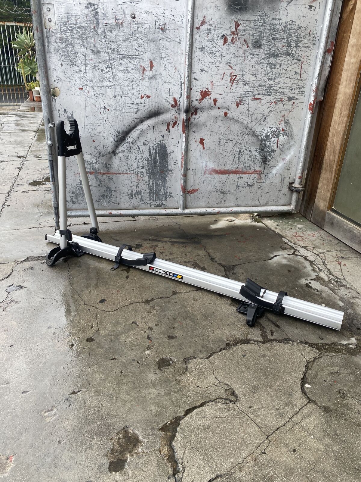 Thule Tour Roof Rack | Bike Racks | Bike Hub