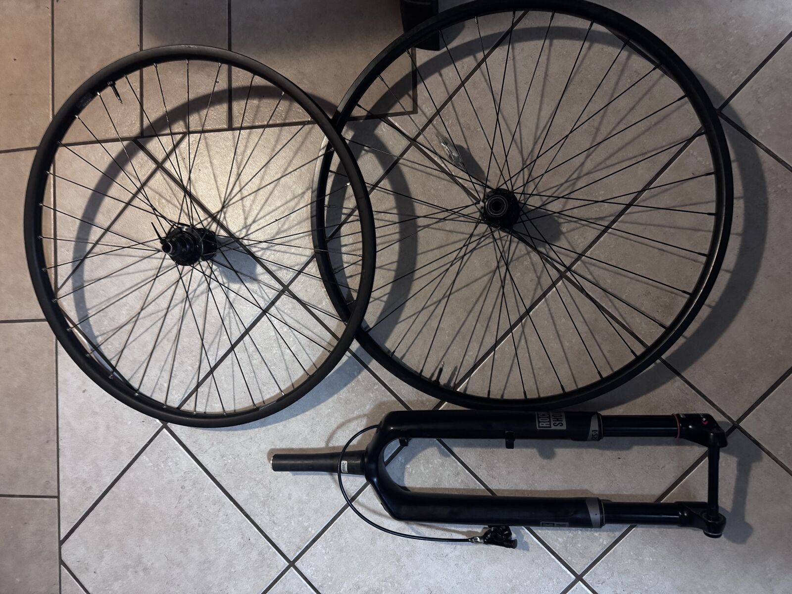 Rockshox RS1 + Wheelset | Mountain Bike Forks | Bike Hub