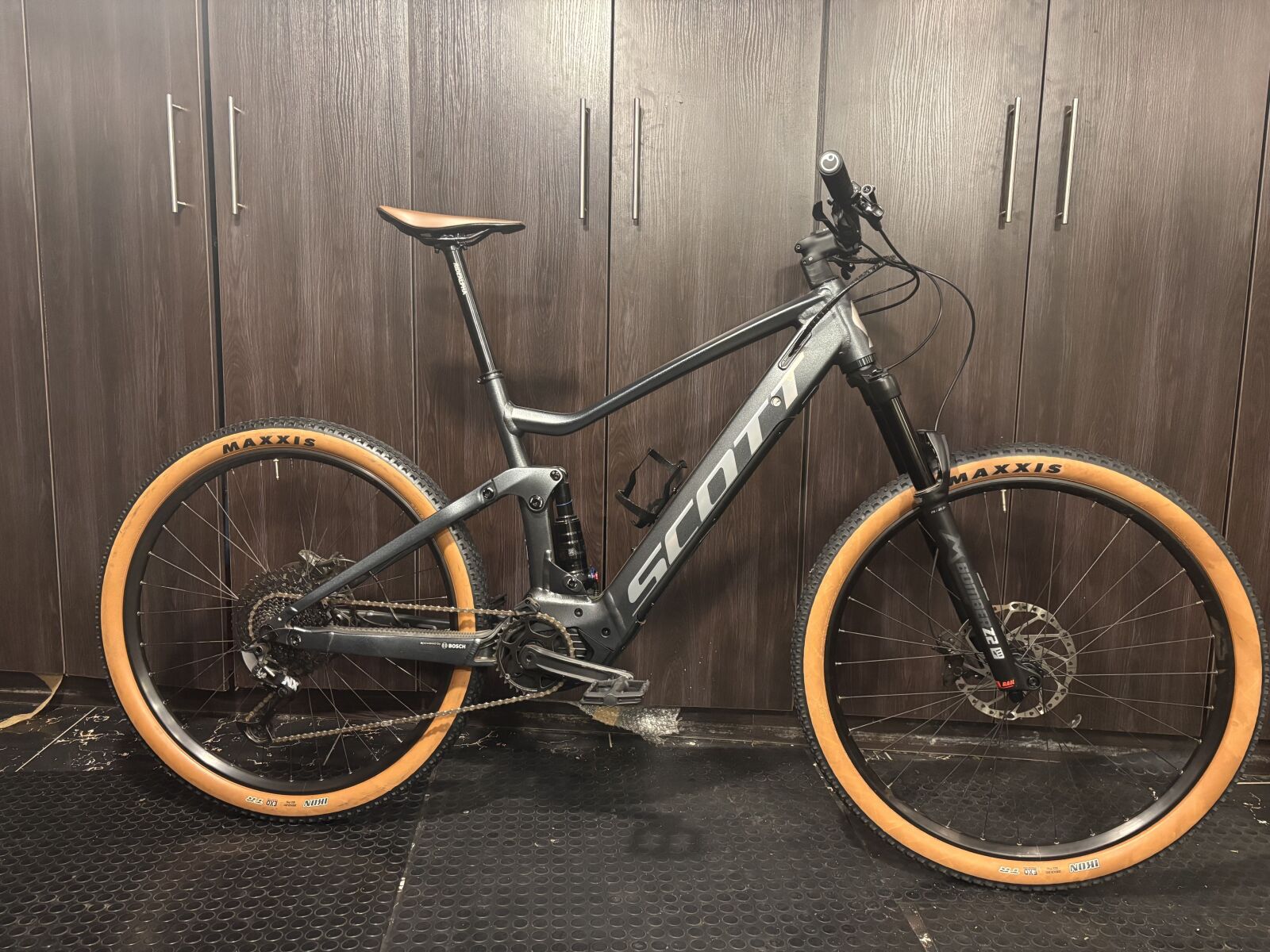 Scott Strike 930 | Dual Suspension Mountain E-Bikes | Bike Hub