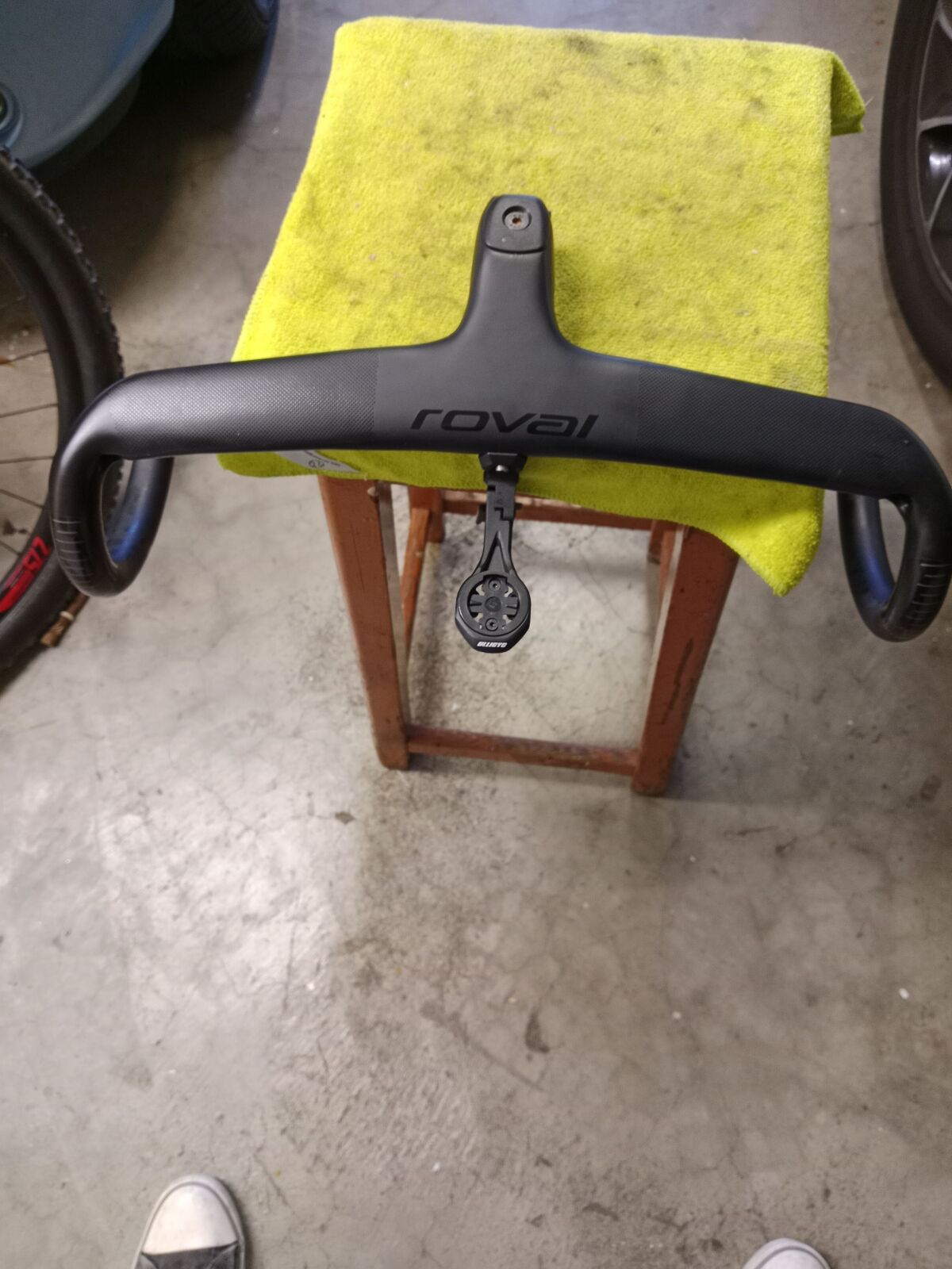 Roval ( REPLICA , NOT THE ORIGINAL) | Handlebars | Bike Hub