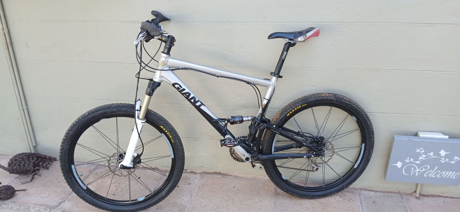 Giant 26inch large frame bike | Dual Suspension Mountain Bikes | Bike Hub