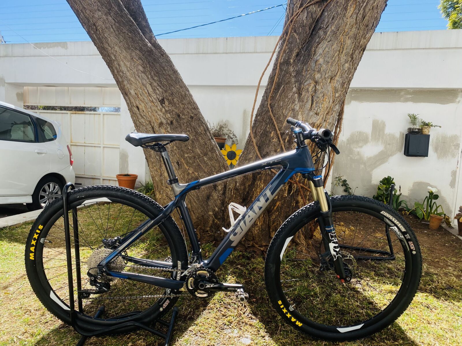 Giant XTC Advanced Carbon 29er Medium | Hardtail Mountain Bikes | Bike Hub